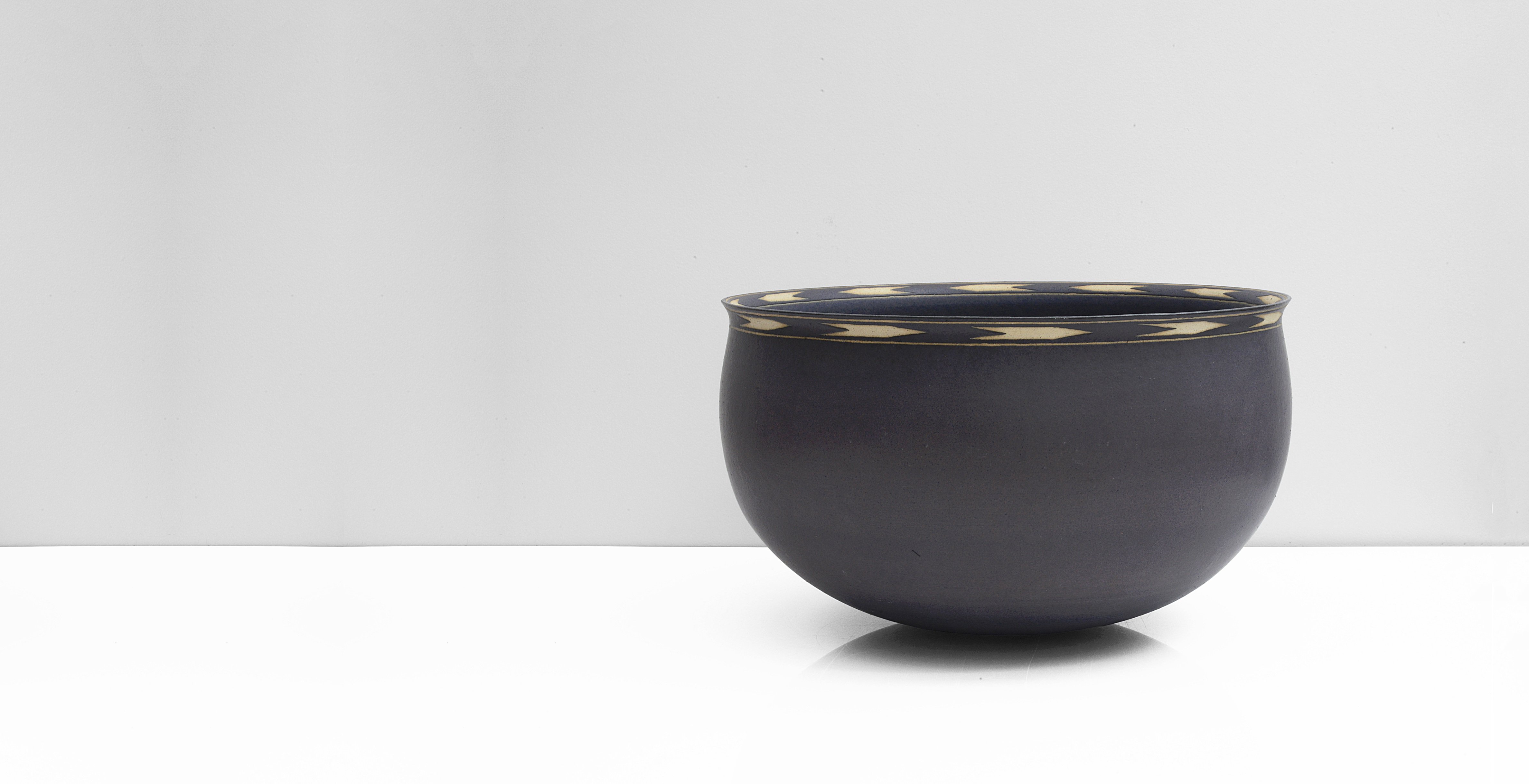 Maak Contemporary Ceramics + Craft | Specialist Auctions